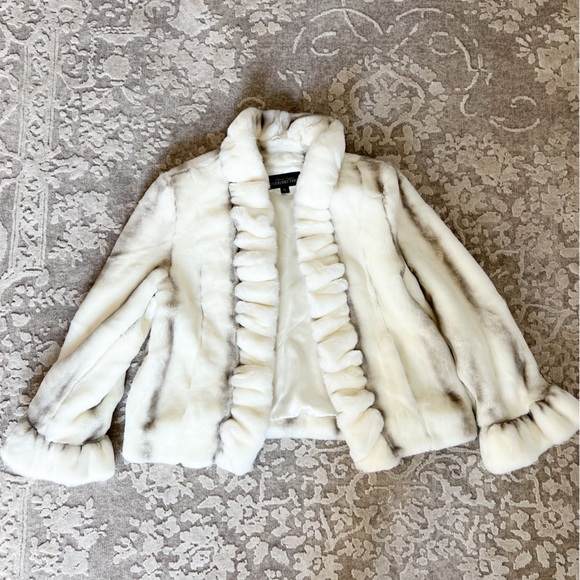Fabulous Furs | Jackets & Coats | Gorgeous Fabulous Furs White Coat ...